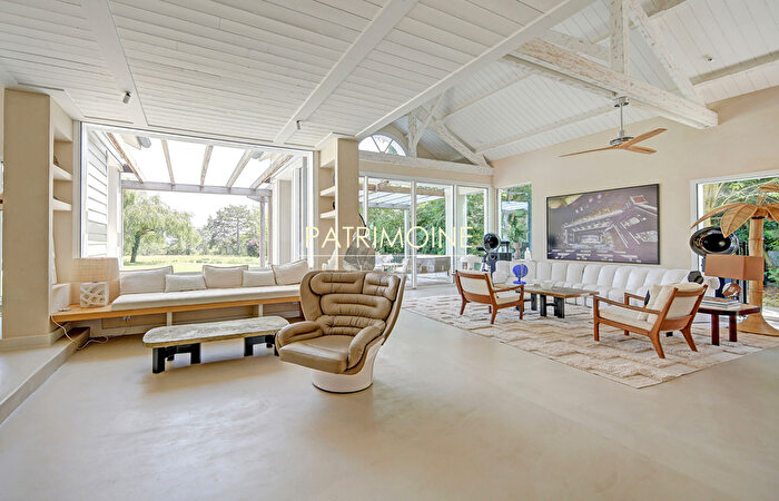 Maison à vendre - Saint-Nom-la-Bretèche - 10 pièces - 5 chambres