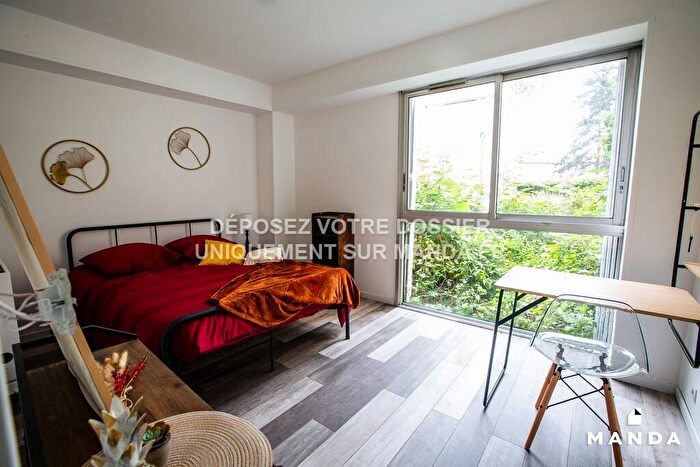 Appartement à louer - Nobel Sud, Le Petit-Quevilly - 6 pièces - 5 chambres