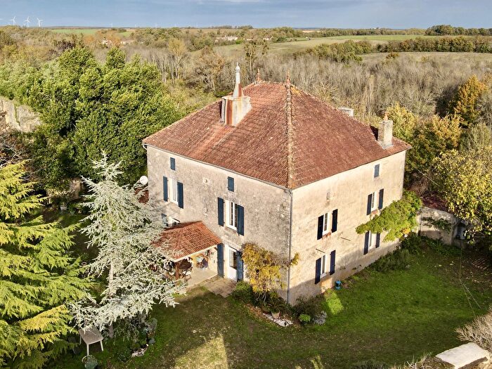 Maison à vendre - Saint-Front - 13 pièces - 9 chambres