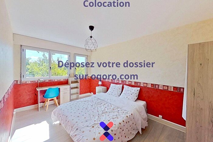 Appartement à louer - Montbernage-Pont Neuf, Poitiers - 5 pièces - 4 chambres