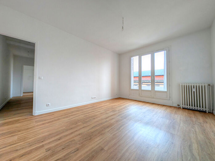 Appartement à vendre - Suresnes, Centre-ville - 2 pièces - 1 chambre