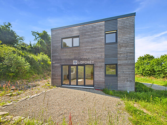 Maison à vendre - Gouézec - 4 pièces - 3 chambres