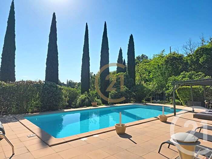 Maison 9 pièces à Draguignan, Les Collettes, Sainte-Barbe, Ecole dArtillerie, La Vaugine, à vendre
