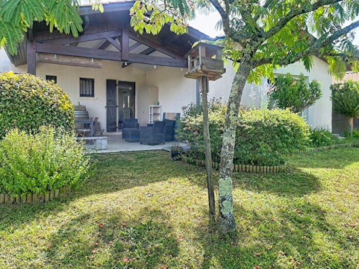 Saint-André-de-Cubzac : Maison 4 pièces à louer