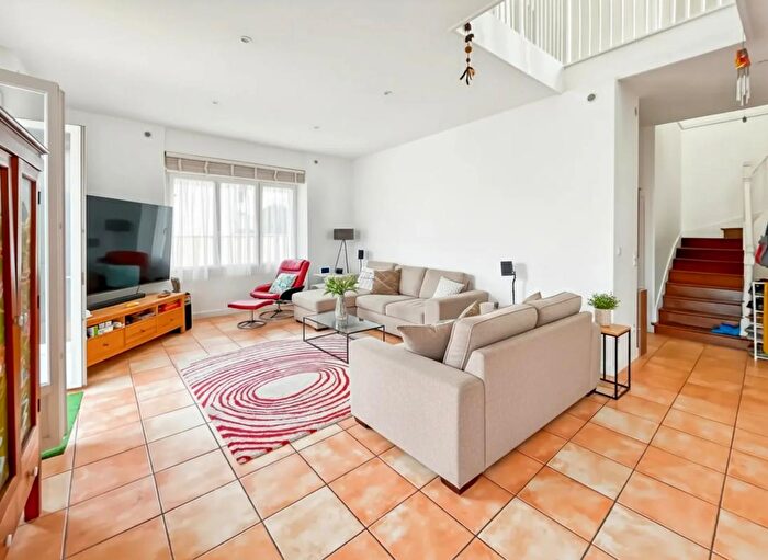 Maison à vendre - Mussidan - 6 pièces - 5 chambres