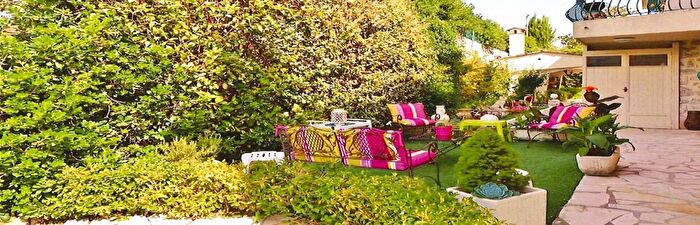 Maison à louer - Village Centre, La Colle-sur-Loup - 3 pièces - 2 chambres