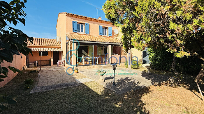 Maison à vendre - Uzès - 5 pièces - 3 chambres