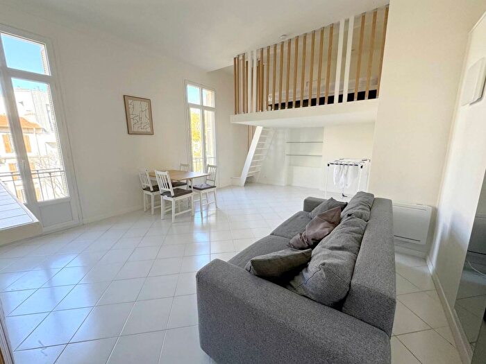 Appartement à louer - Saint Roch, Nice - 1 pièce