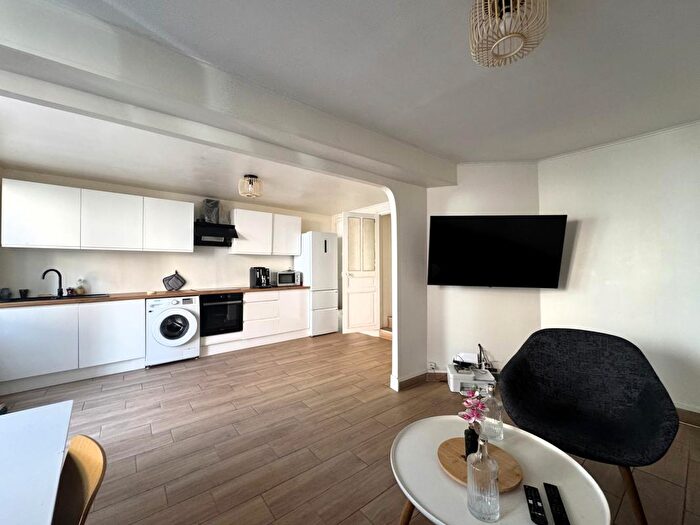 Maison à vendre - Arcy-sur-Cure - 3 pièces - 2 chambres