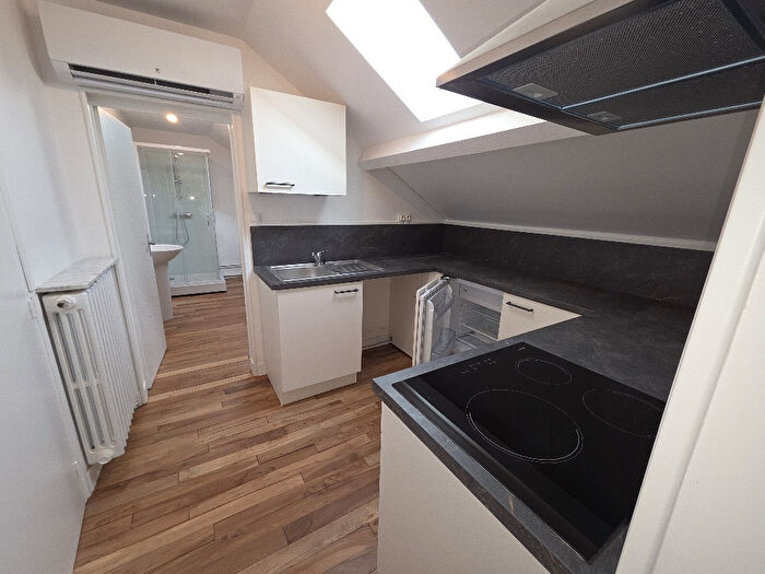 Appartement à louer - Cherveix-Cubas - 4 pièces - 2 chambres