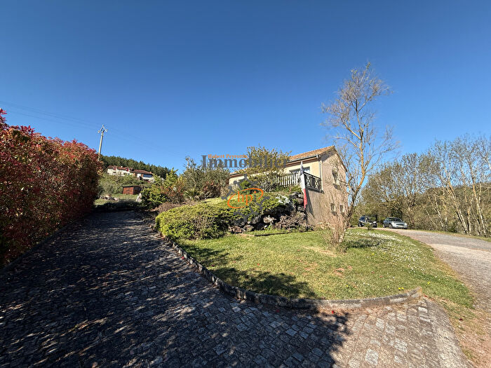 Maison 5 pièces à louer - Calmels-et-le-Viala