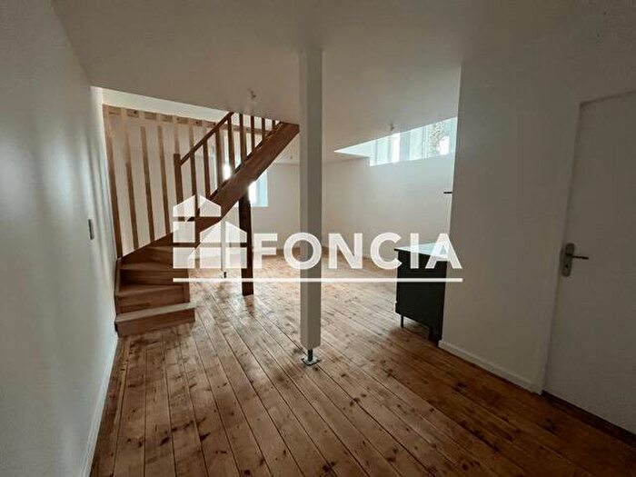 Appartement à louer - Kerlaz - 4 pièces - 3 chambres