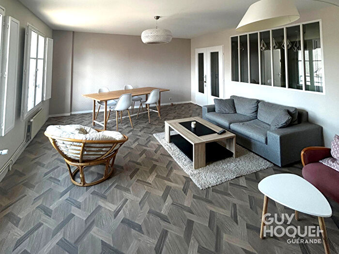 Appartement à vendre - Guérande, Centre-ville, Faubourgs - 4 pièces - 3 chambres