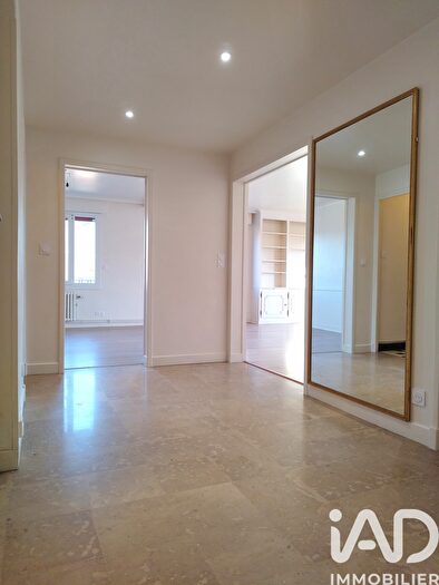 Appartement à louer - Millau, Ladoux, Porte de la Victoire, Le Cayrel, Cartayre, Ladoux - 5 pièces - 4 chambres