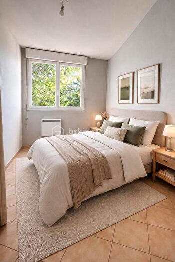 Appartement à vendre - Viry-Châtillon, Centre-ville - 3 pièces - 2 chambres