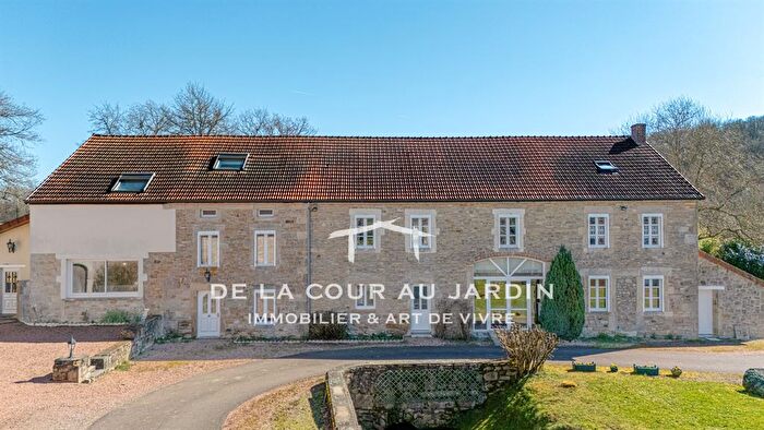 Maison à vendre - Viévy - 15 pièces