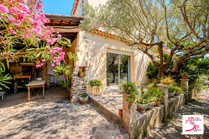 Maison 6 pièces à vendre à Pierrefeu-du-Var