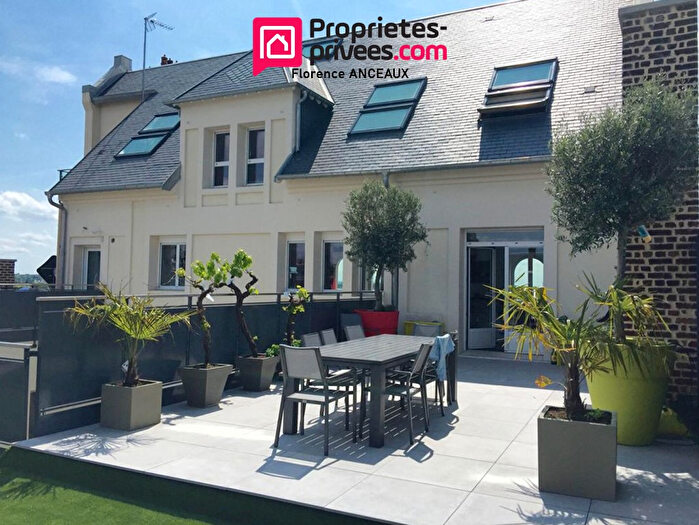 Maison à vendre - Saint-Quentin, Centre-ville - 8 pièces - 5 chambres