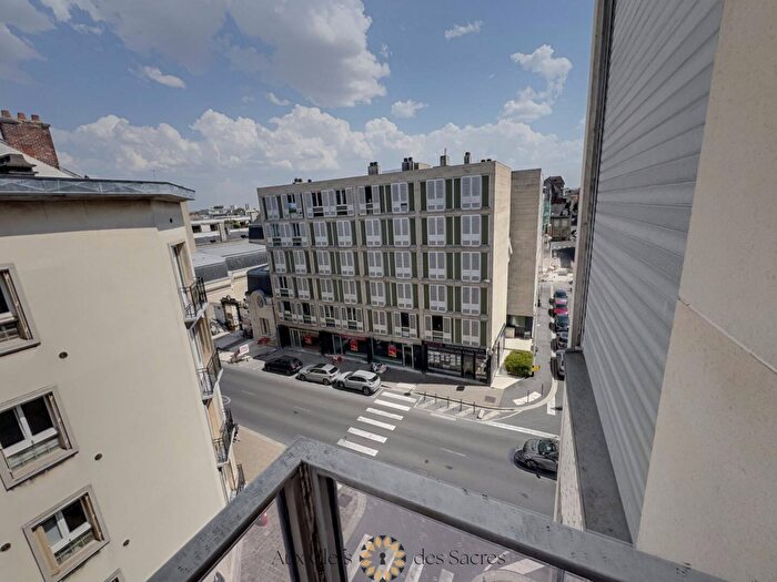 Appartement à louer - Centre Ville, Reims - 3 pièces - 2 chambres