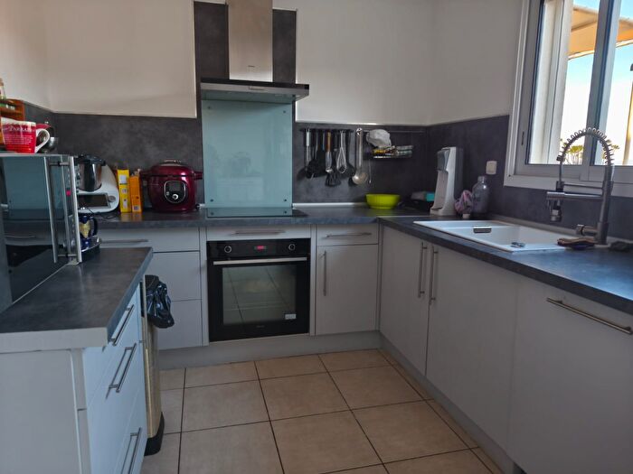 Maison à vendre - Gonfaron - 4 pièces - 3 chambres