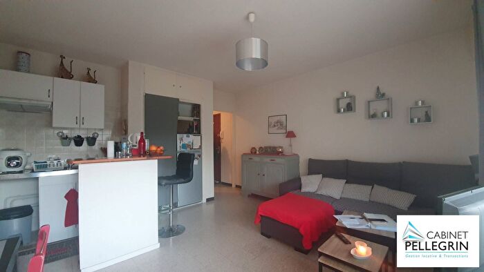 Appartement 2 pièces à Saint Tronc, Marseille 10ème arrondissement, à louer