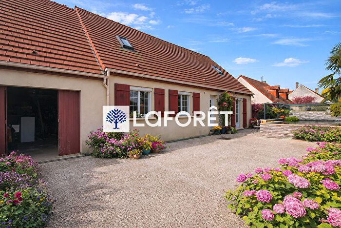 Maison à vendre - Rozay-en-Brie - 7 pièces - 5 chambres