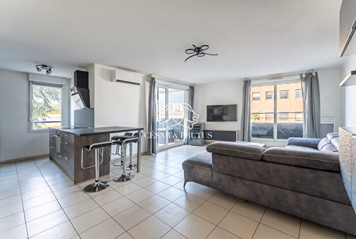 Appartement 3 pièces à Vénissieux, Joliot Curie, à vendre