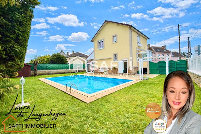 Maison à vendre - Saint-Cosme-en-Vairais - 4 pièces - 3 chambres