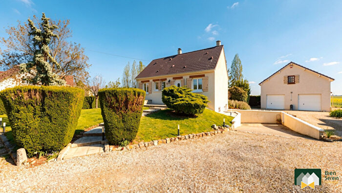 Maison à vendre - Marville-Moutiers-Brûlé - 4 pièces - 2 chambres