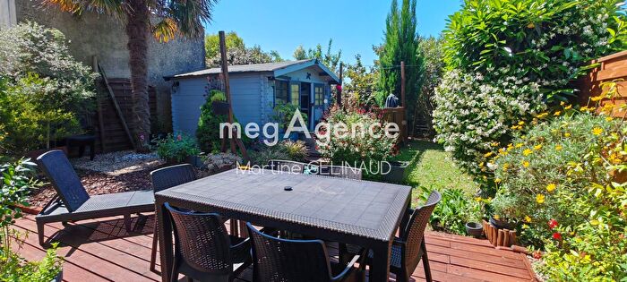 Maison à vendre - Saintes, Saint-Sorlin, La Récluse - 5 pièces - 3 chambres