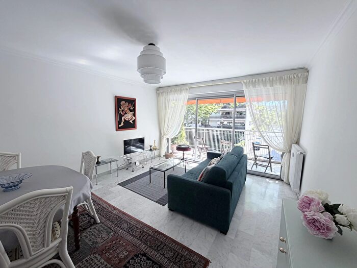 Appartement 3 pièces à vendre à Cannes, Carnot