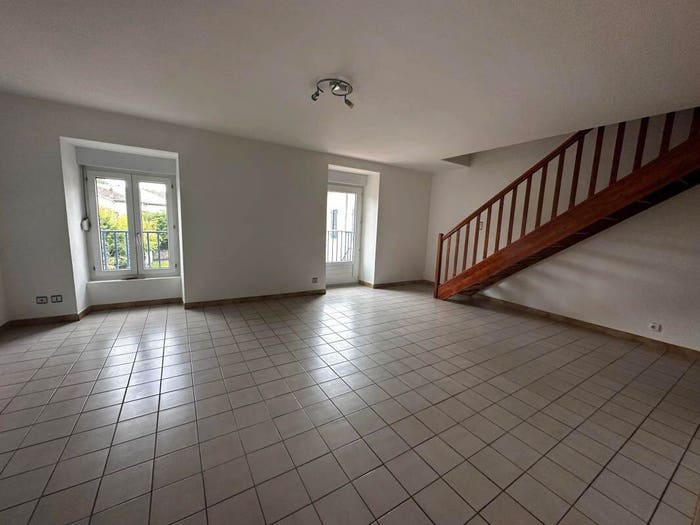 Appartement 4 pièces à Joyeuse, à louer