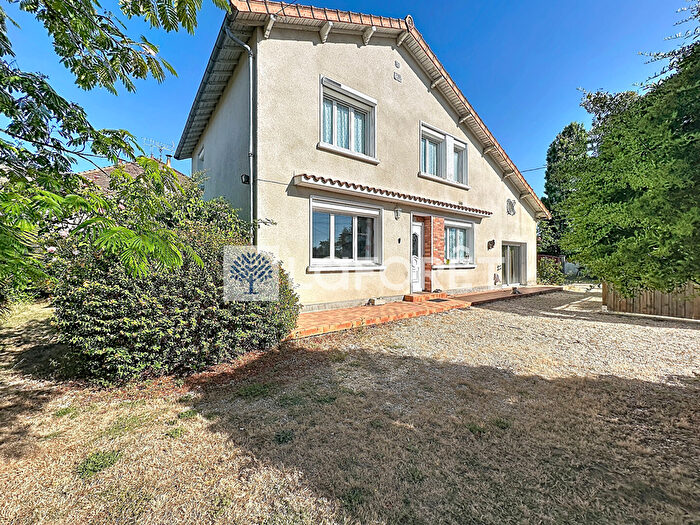 Saint-Varent : Maison 6 pièces à vendre