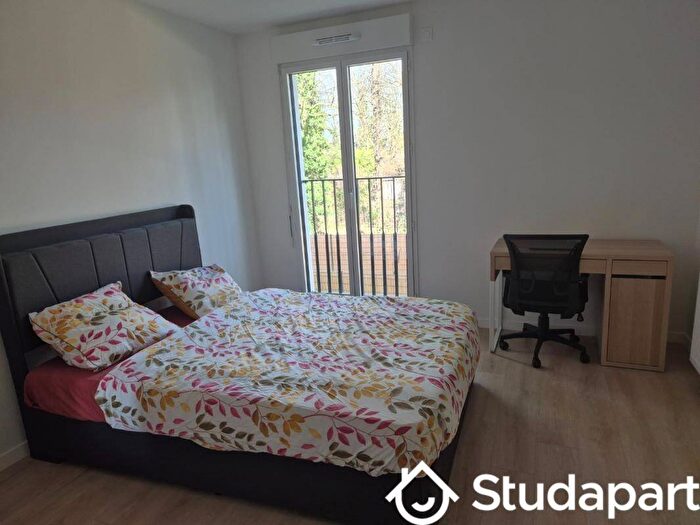 Appartement à louer - Village Pierre Lais, La Queue-en-Brie - 1 pièce - 3 chambres