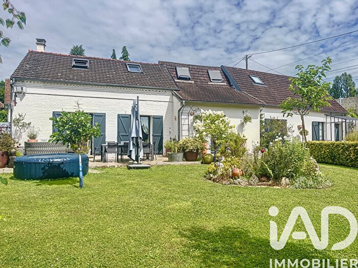 Maison à vendre - Sérifontaine - 6 pièces - 4 chambres