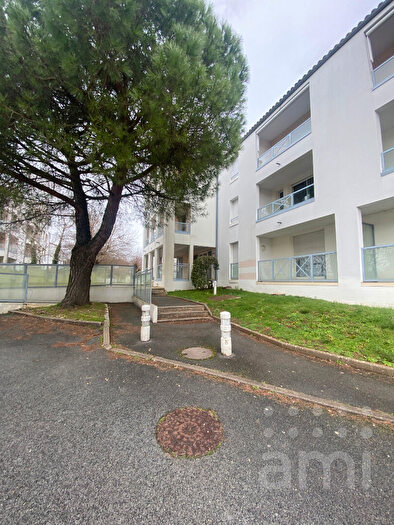 Appartement à vendre - Niort, Centre-ville - 2 pièces - 1 chambre