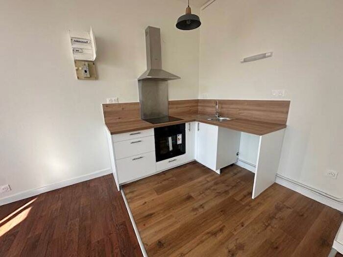 Appartement à louer - Haute Follis-Saint Martin, Laval - 3 pièces - 2 chambres