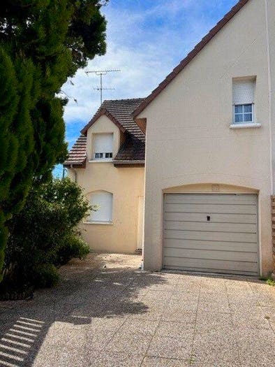 Maison 4 pièces à louer à Milly-la-Forêt