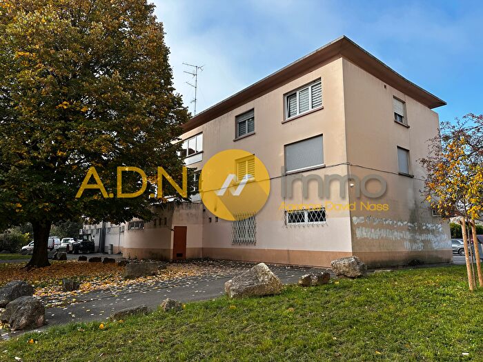 Appartement à vendre - Sausheim - 5 pièces - 3 chambres