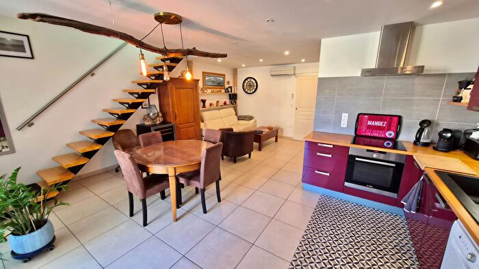 Maison à vendre - Pouzolles - 3 pièces - 2 chambres