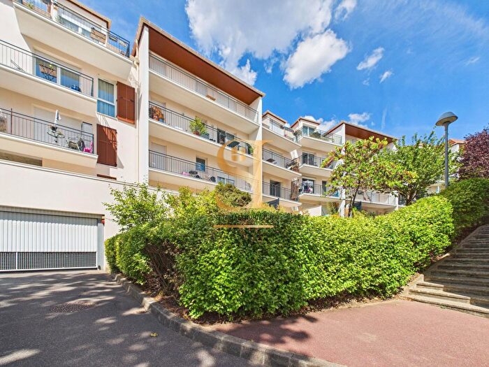 Yerres, Centre-ville, Bellevue : Appartement 4 pièces à vendre