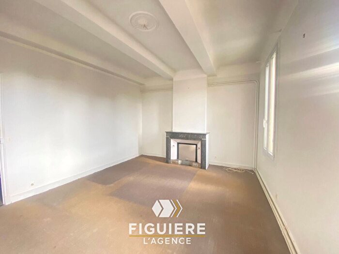 Appartement à louer - Centre Ville, Aix-en-Provence - 3 pièces - 2 chambres