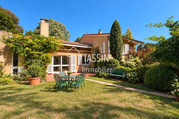 Maison 8 pièces à Tassin-la-Demi-Lune, Montpinot, Le Bourg, à vendre