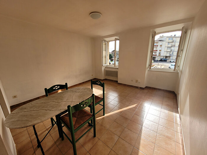 Appartement à louer - Auch, Centre-ville - 1 pièce