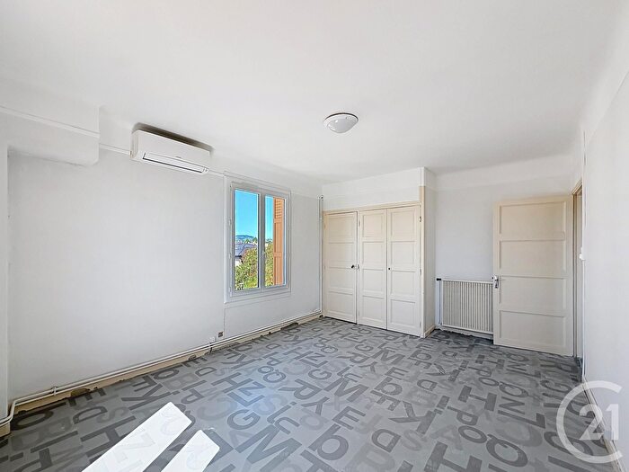 Appartement 2 pièces à Montélimar, Les Champs, Les Blaches, Beaulieu, à louer