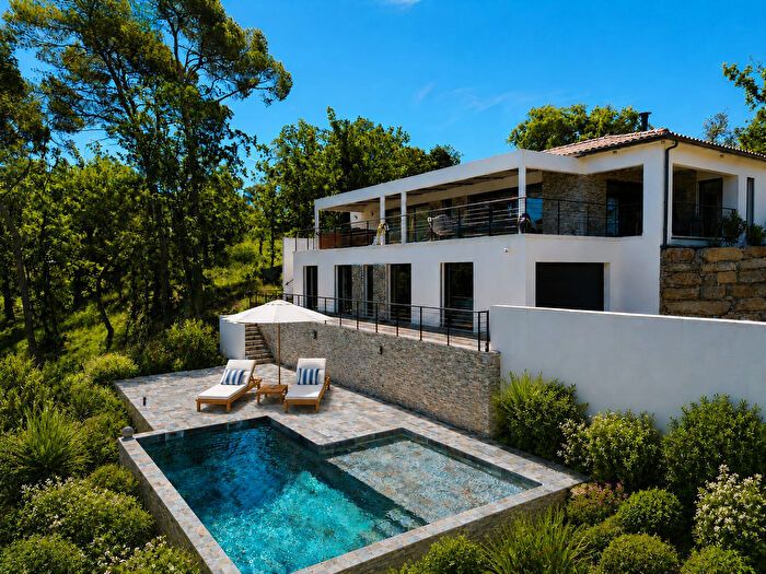 Maison 5 pièces à vendre à Brignoles, Rural