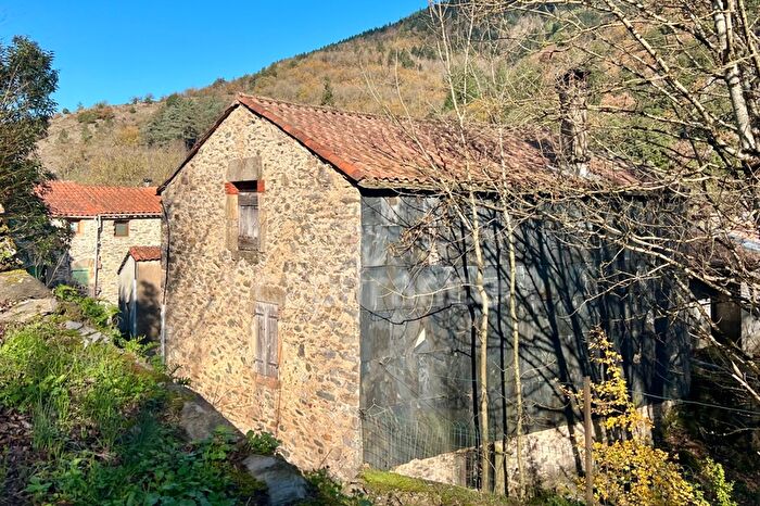 Maison à vendre - Verreries-de-Moussans - 4 pièces - 3 chambres
