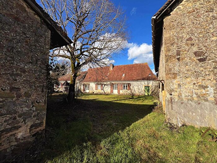 Maison à vendre - Dussac - 6 pièces - 2 chambres