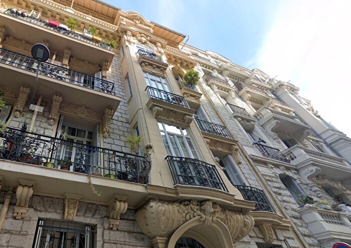 Appartement à vendre - Nice, Libération - 5 pièces - 4 chambres