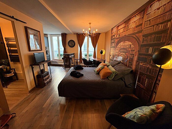 Appartement à louer - Centre Ancien, Caen - 1 pièce